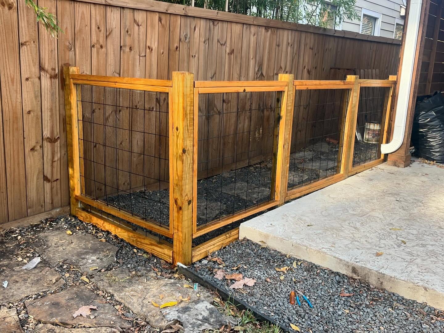 10 Inspiring Dog Run Designs for Your Side Yard - Animalsman